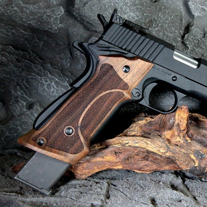 Colt 1911 grips