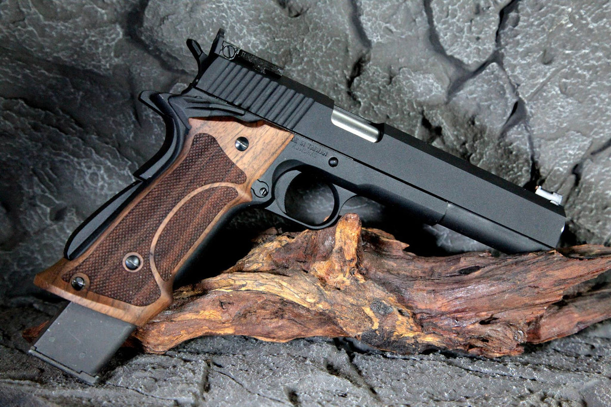 Colt 1911 grips