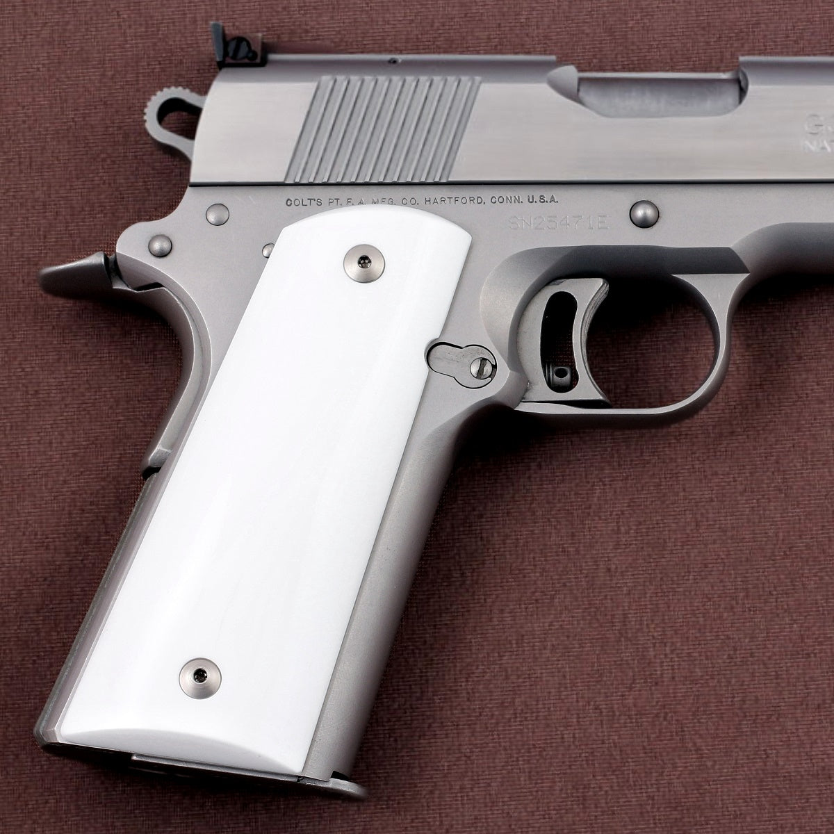 Colt 1911 grips