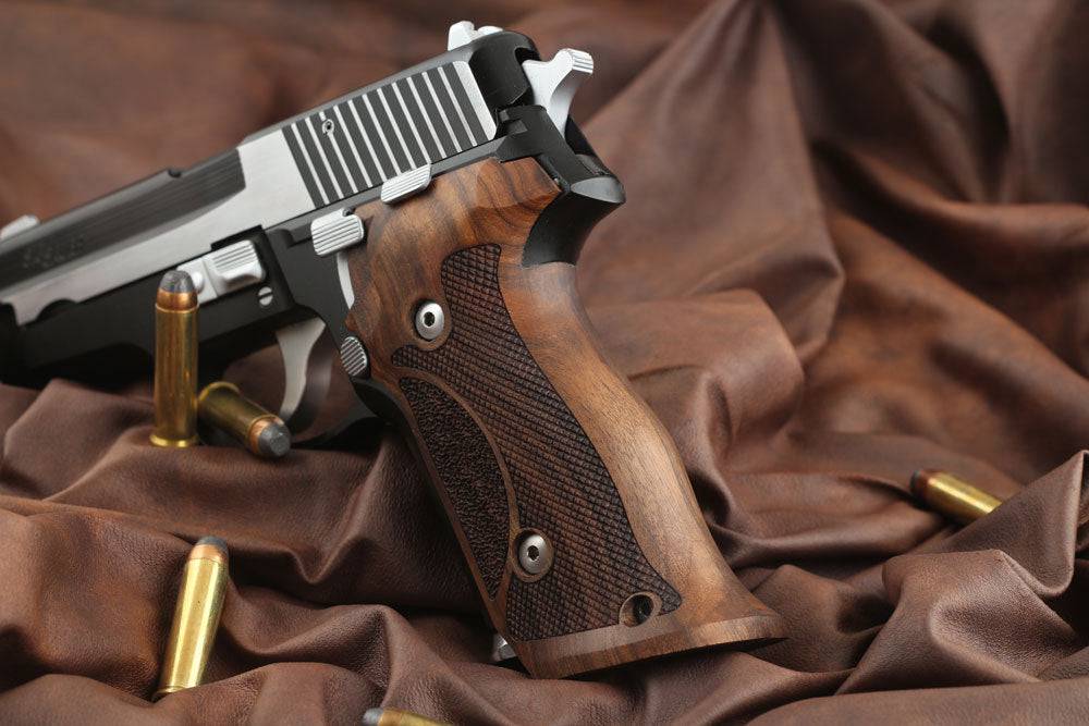 Sig Sauer P226 custom pistol grips | Bestpistolgrips