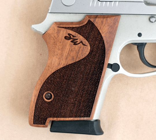 Smith & Wesson CS 40-45 grips | Bestpistolgrips